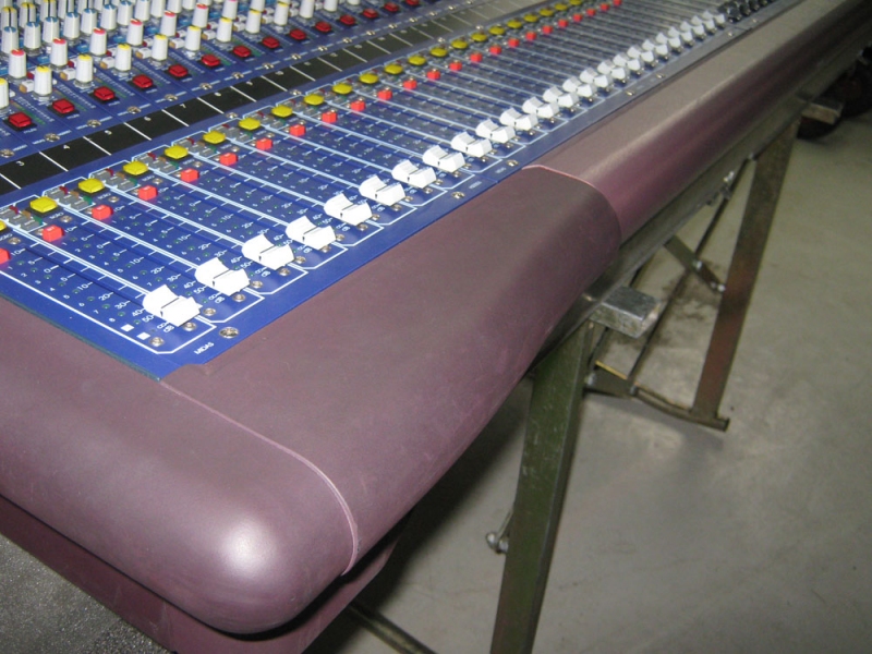 Used Heritage 3000 by Midas - Item# 14154