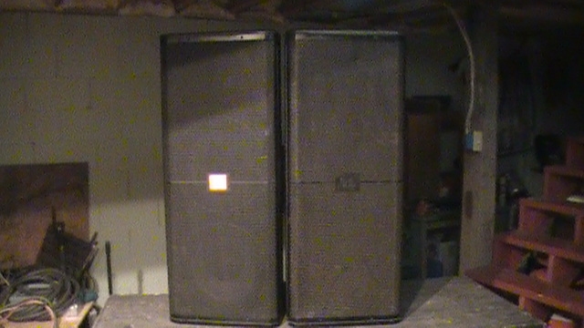 Used SRX 722 by JBL - Item# 15028