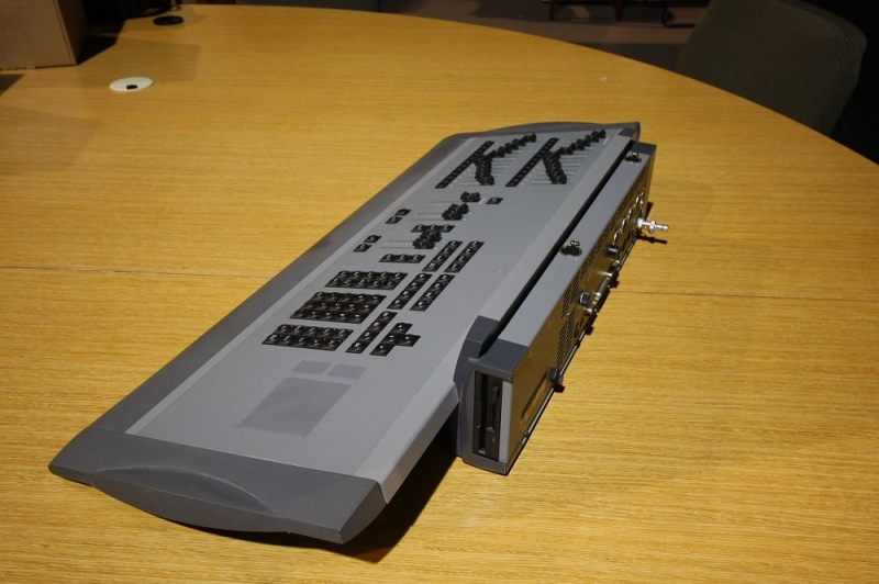 Used Express 250 by Electronic Theatre Controls - Item# 15483