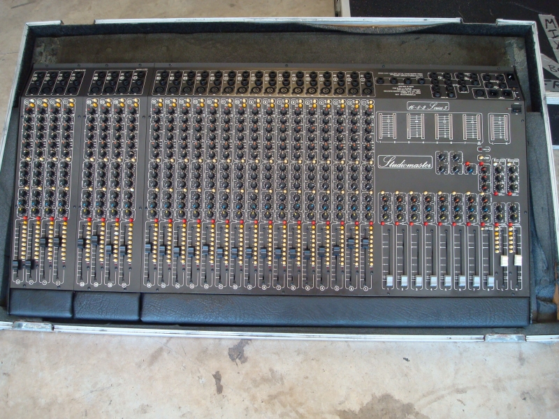 Used 16-8-2 by Studiomaster - Item# 21528