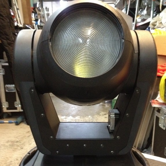 Used MAC 250 by Martin Professional - Item# 27496