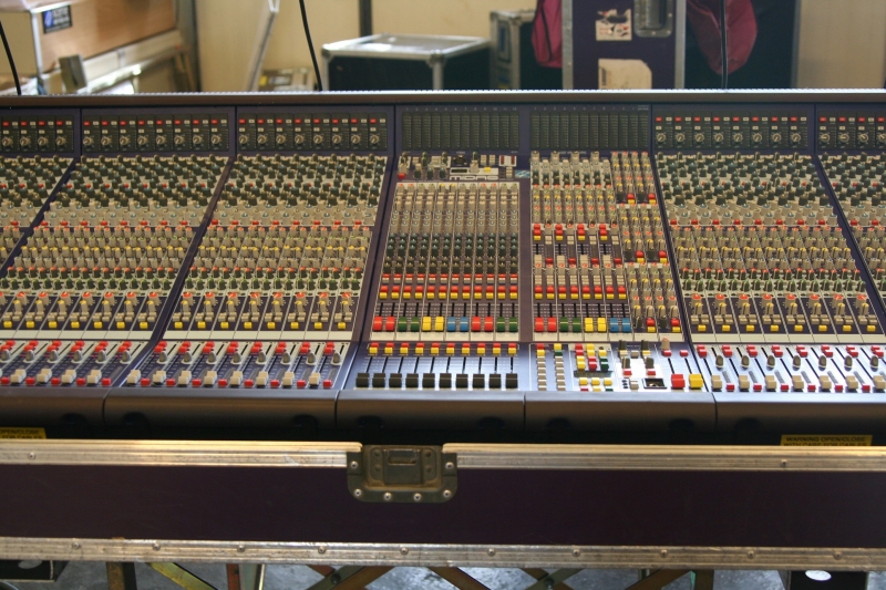 Used Legend 3000 by Midas - Item# 27589