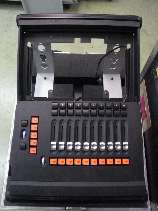 Used Maxxyz Wing + Frame Package by Martin Professional - Item# 29327