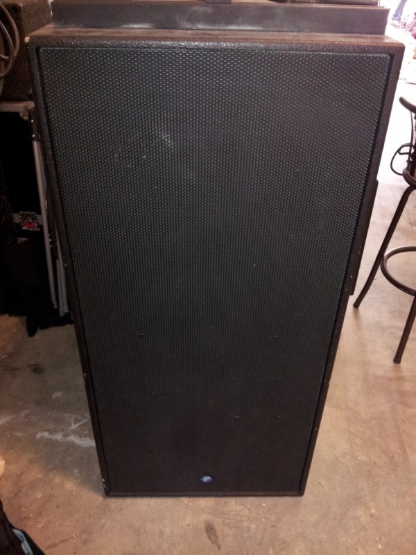 Used STX9 by Renkus-Heinz - Item# 30173