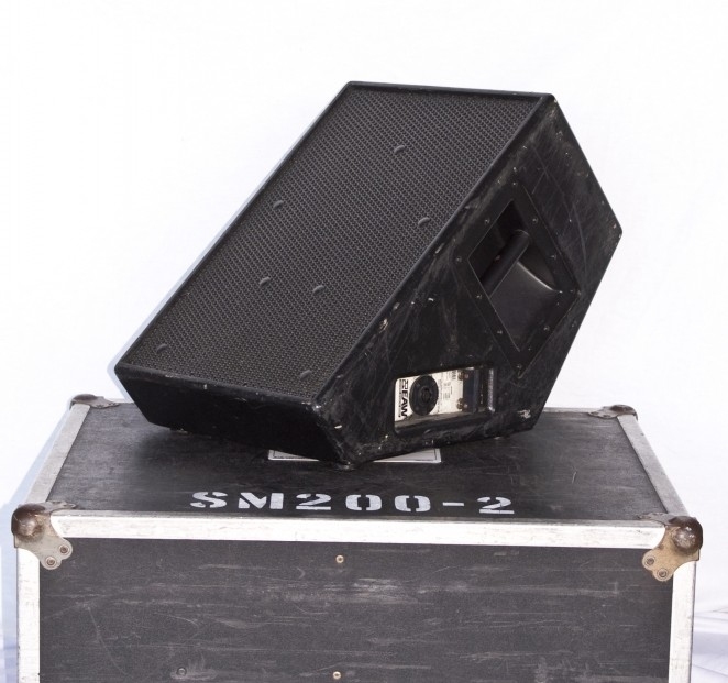Used SM200 by Eastern Acoustic Works - Item# 30651
