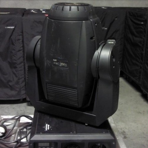 Used MAC 2000 Performance II E by Martin Professional - Item# 32537