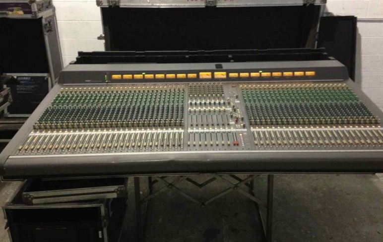 Used PM4000 by Yamaha - Item# 33682