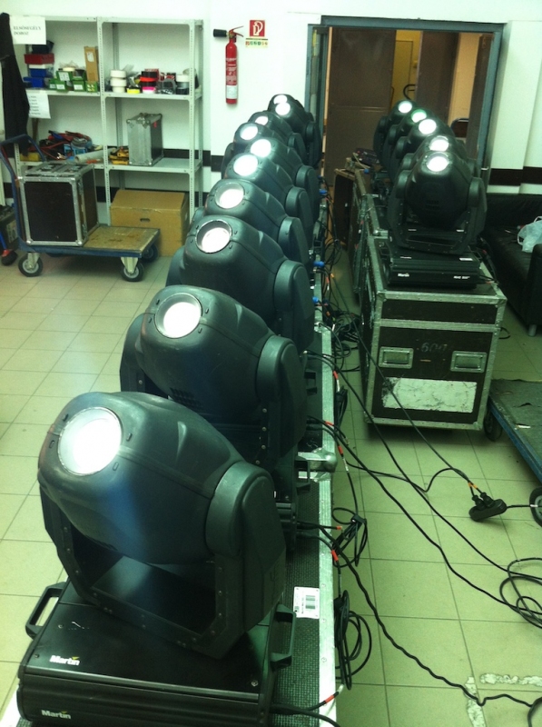 Used MAC 500 by Martin Professional - Item# 35418