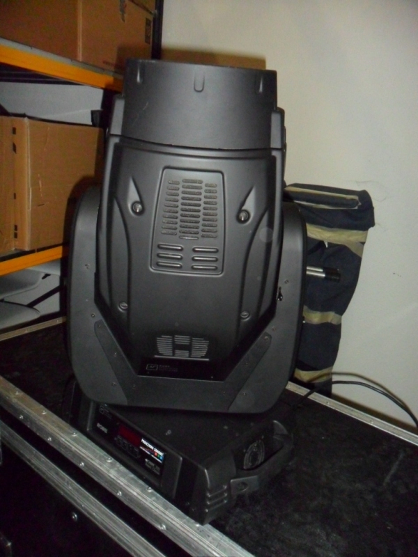 Used Robin 300 Beam Classic by Robe - Item# 36185