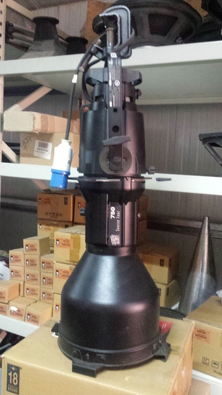 Used Source Four 10 Degree by Electronic Theatre Controls - Item# 41108