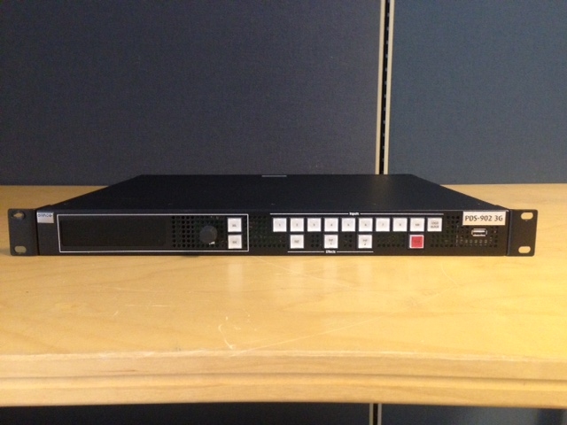 Used PDS-902 3G by Barco - Item# 44552